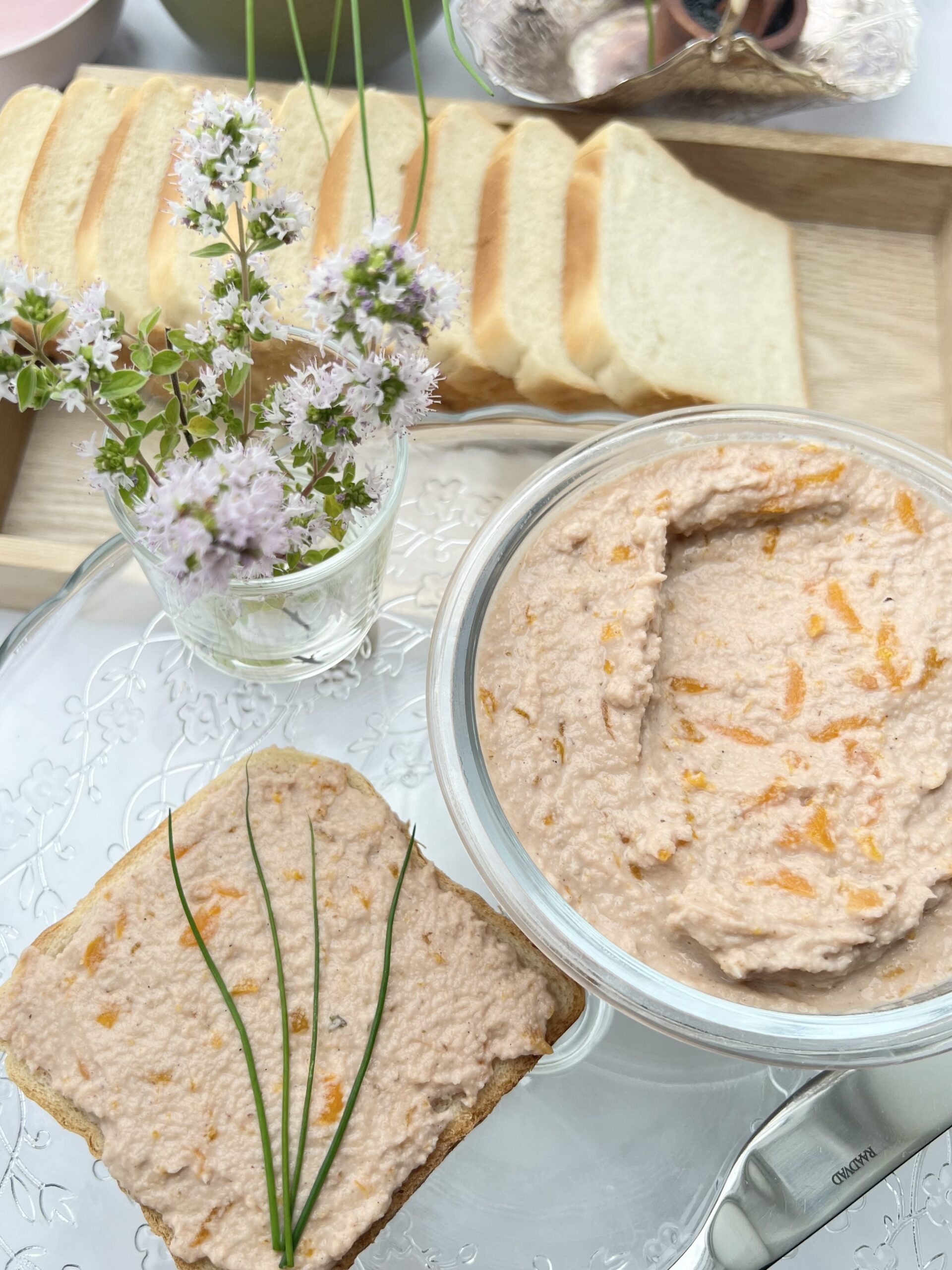 VEGAN SMOKED SALMON PATE – Naual Hansen